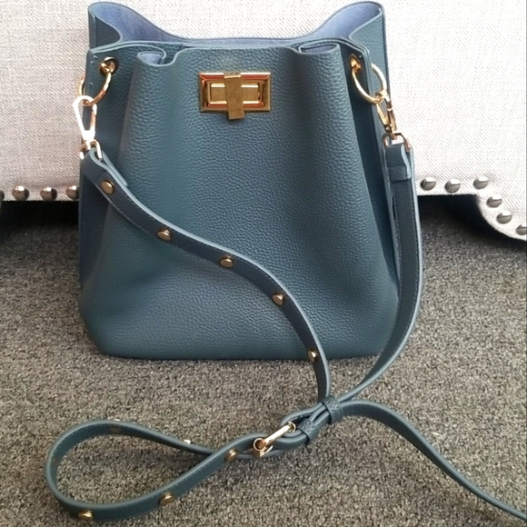 Lulus | Bags | Lulus Crossbody Tote Bag | Poshmark